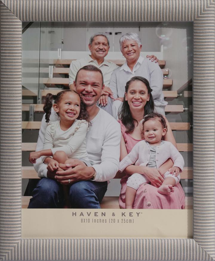 Haven And Key Marco Lineas Gris 8x10 1 Pz - H-E-B México